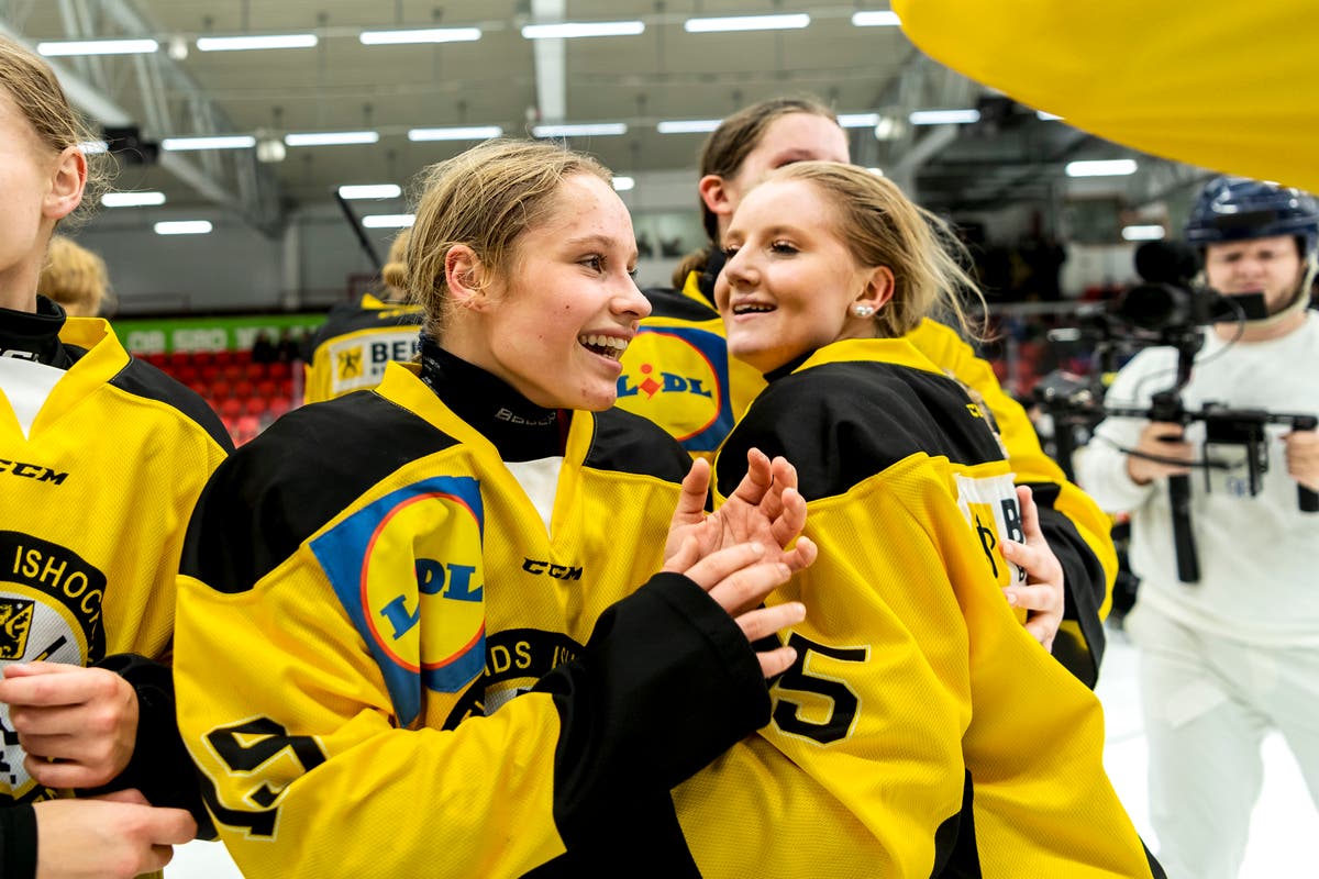 LISTA: Alla spelare i tv-pucken 2025 - se trupperna - HockeyNews